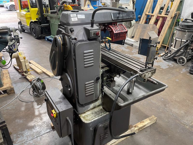 Bridgeport 1ES Horizontal Milling Machine: Precision Mill
