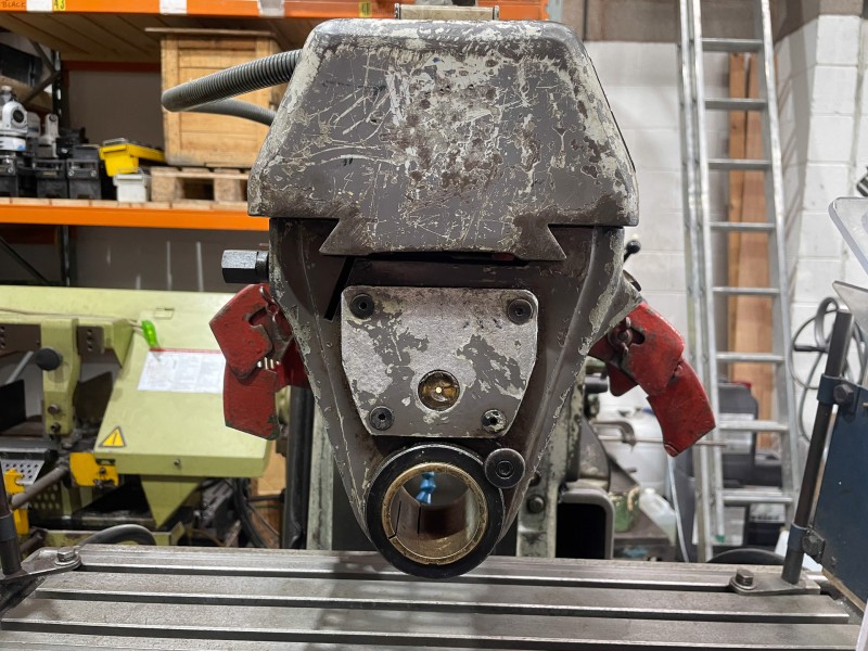 Bridgeport 1ES Horizontal Milling Machine: Precision Mill